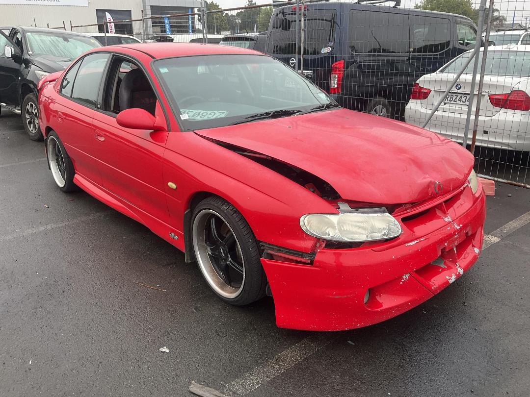 Used Holden Commodore R8 VT HSV CLUBSPOR 2000 | Wiri | at Turners Cars ...