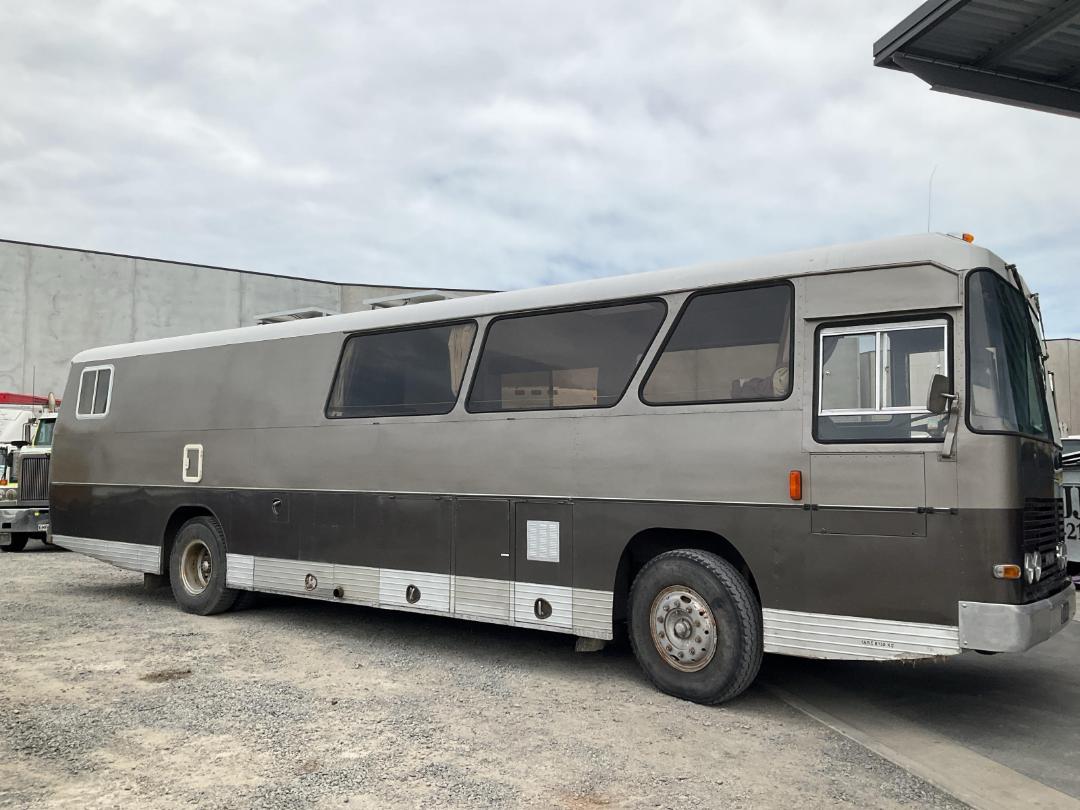 Used Ford R1114 1977 | Turners Buses, Caravans & Motorhomes | 25140708 ...