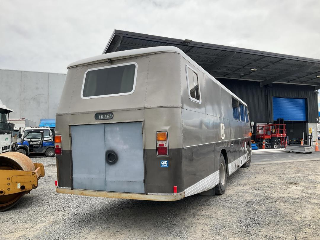 Used Ford R1114 1977 | Turners Buses, Caravans & Motorhomes | 25140708 ...