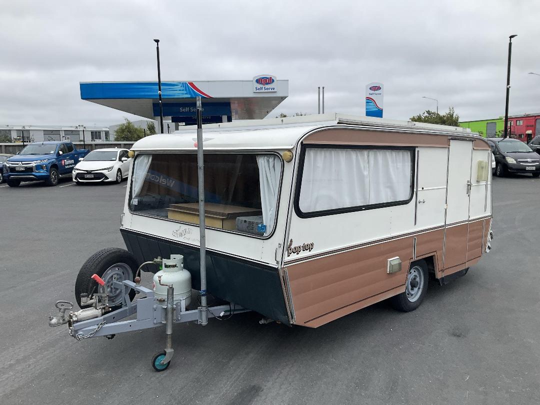 Used CARAVAN CARAVAN 1987 | Turners Buses, Caravans & Motorhomes ...