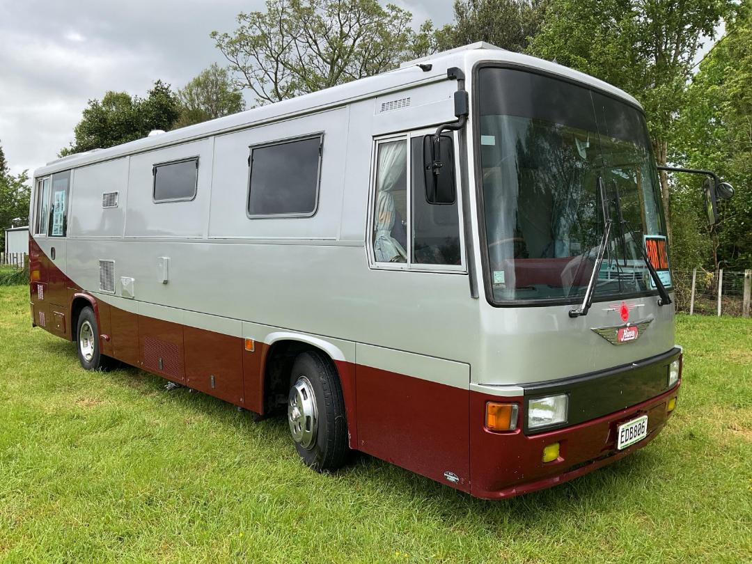 Used Hino Rainbow 1989 | Turners Buses, Caravans & Motorhomes ...
