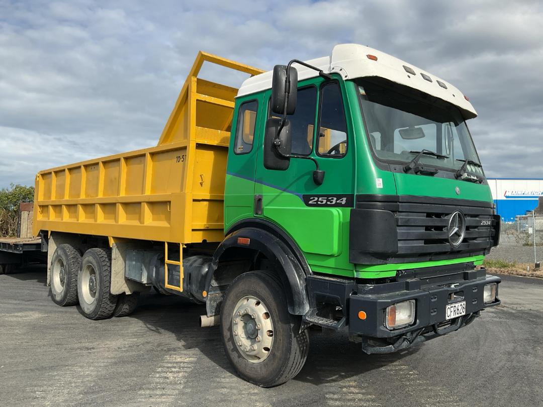 Used Mercedes-Benz 2534 1995 | Turners Trucks & Machinery for Sale ...