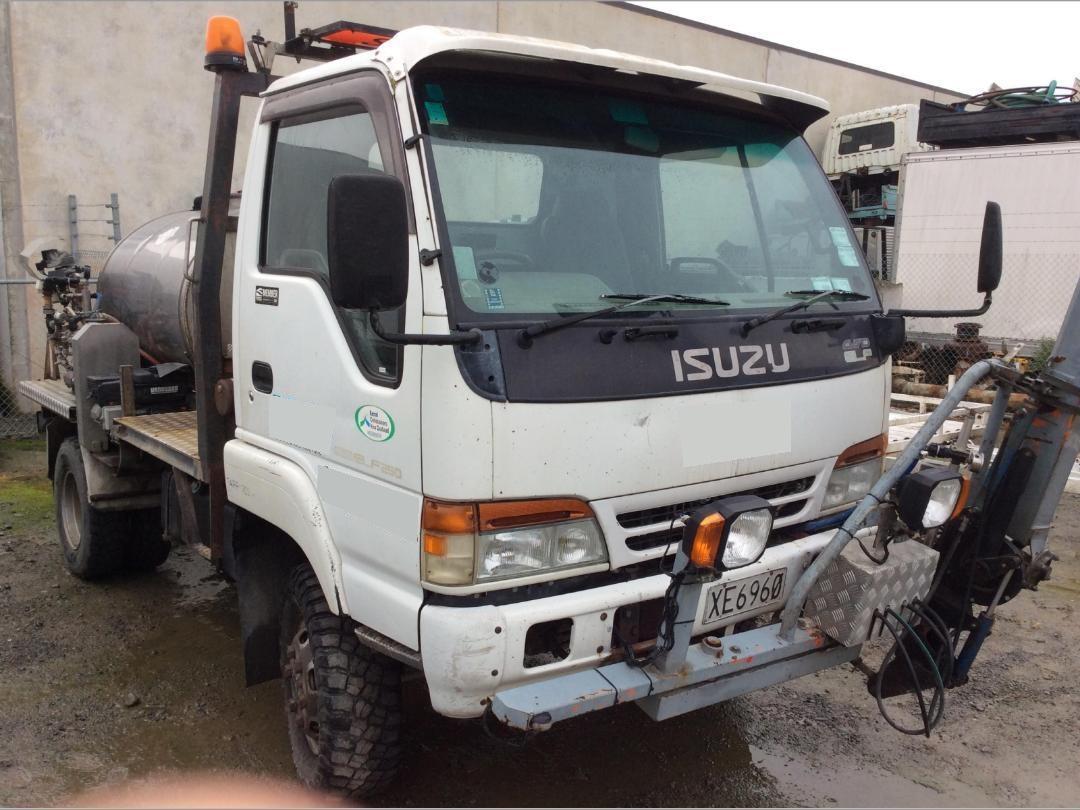 Used Isuzu ELF 250 4WD 1997 | Turners Trucks & Machinery for Sale ...