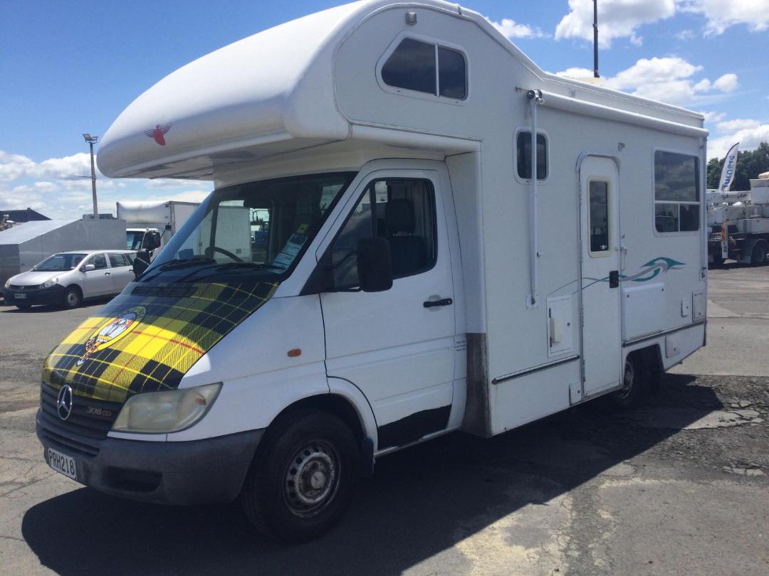 Used Mercedes-Benz Sprinter 308CDI 3550 Chassis 2001 | Turners Buses ...