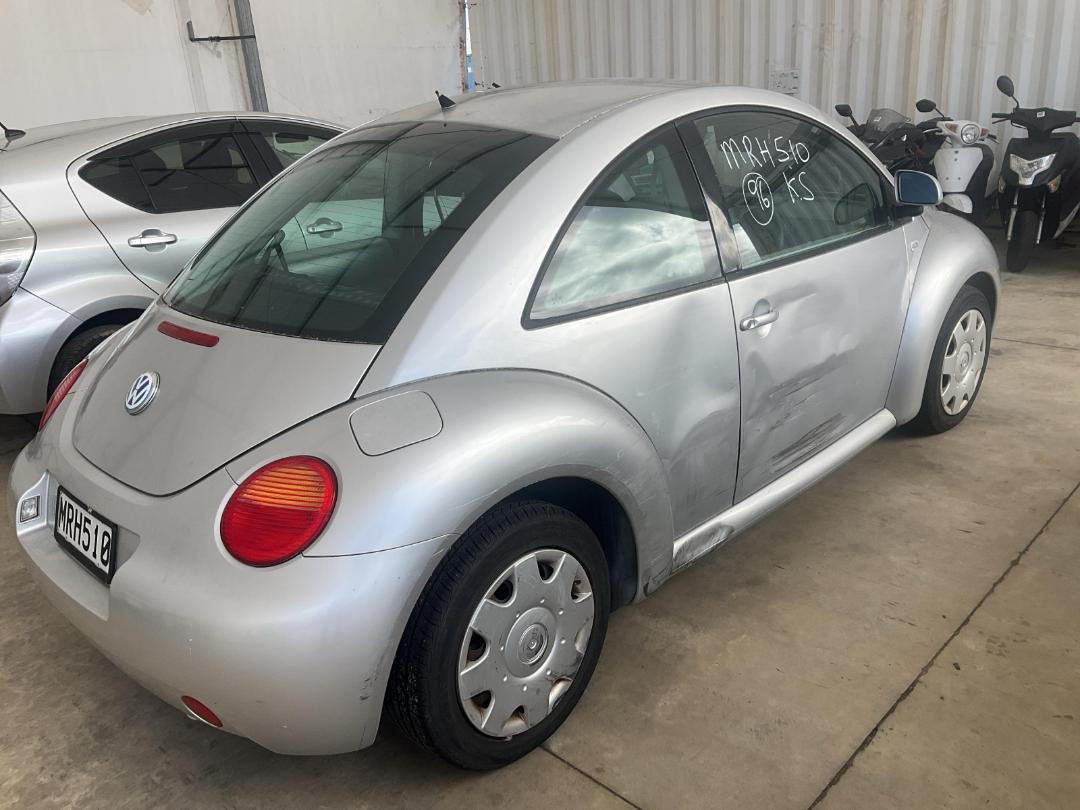 Damaged Volkswagen Beetle 2001 in Wellington - Seaview | at Turners ...