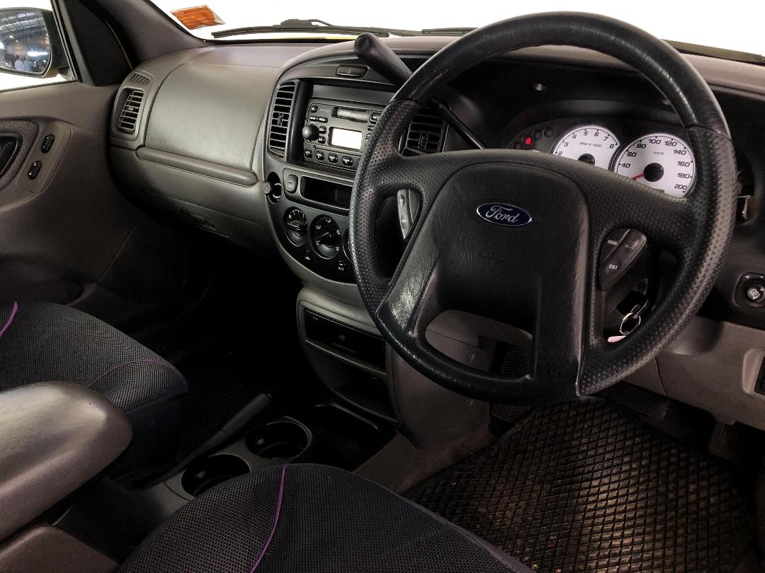 Used Ford Escape XLT V6 2002 | Avalon Drive | at Turners Cars ...