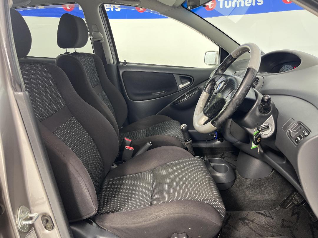 Used Toyota Vitz 2002 | Moorhouse Ave | at Turners Cars | 27854034 ...