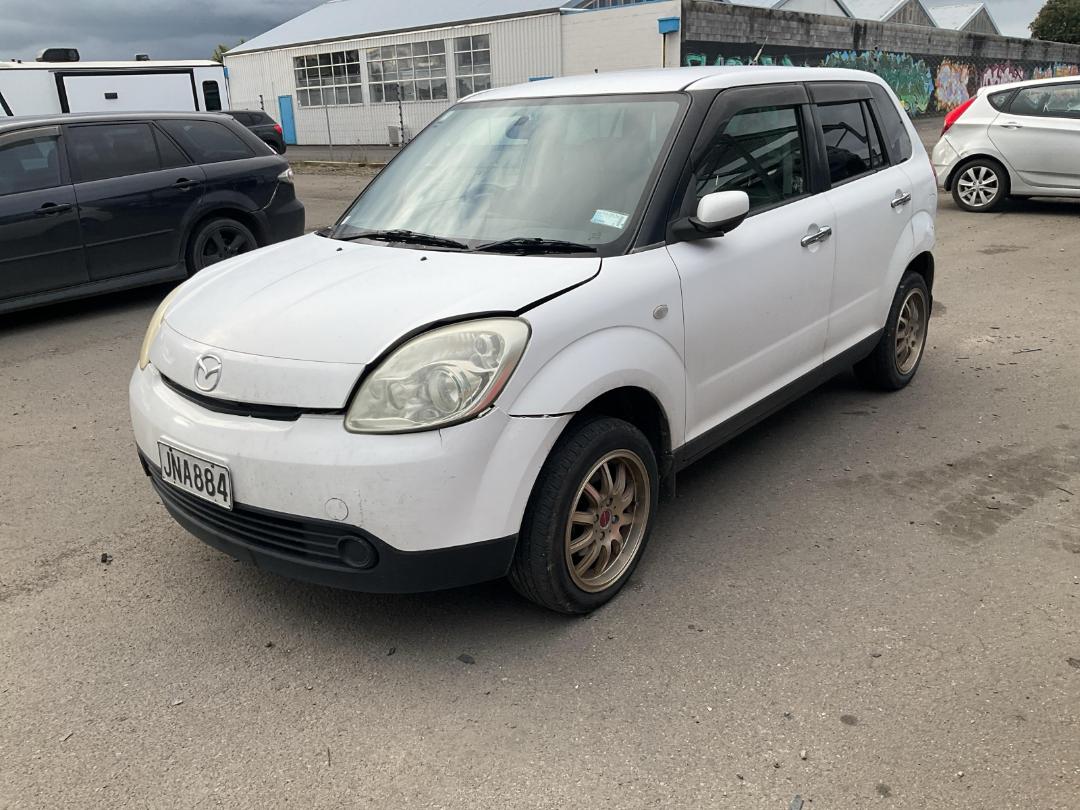 Damaged Mazda Verisa 2004 in Palmerston North - Matipo Lane | at ...