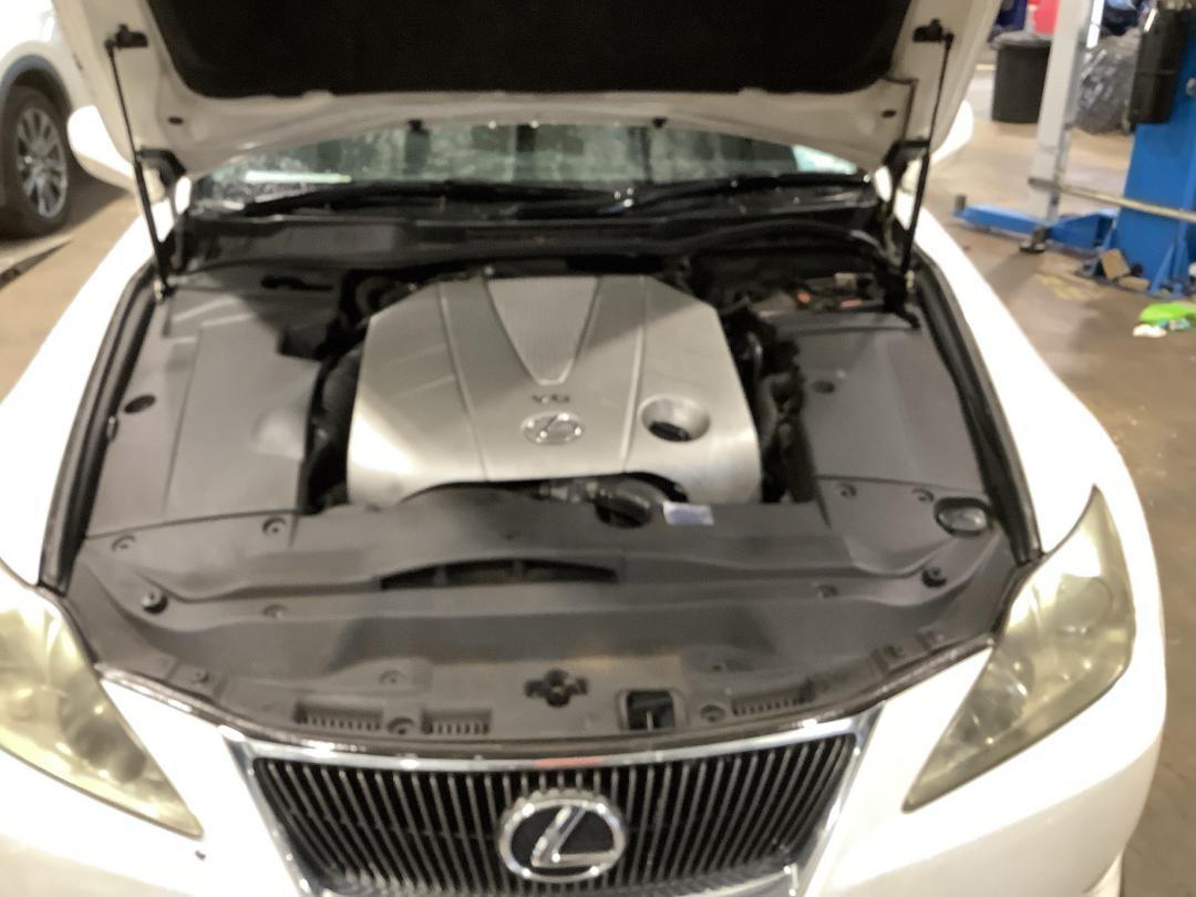 Damaged Lexus IS350 2005 in Penrose - Gavin Street | at Turners Damaged ...