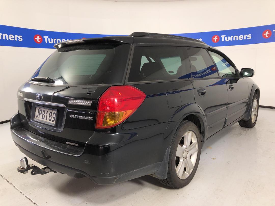 Damaged Subaru Outback 2005 in Avalon Drive | at Turners Damaged and ...