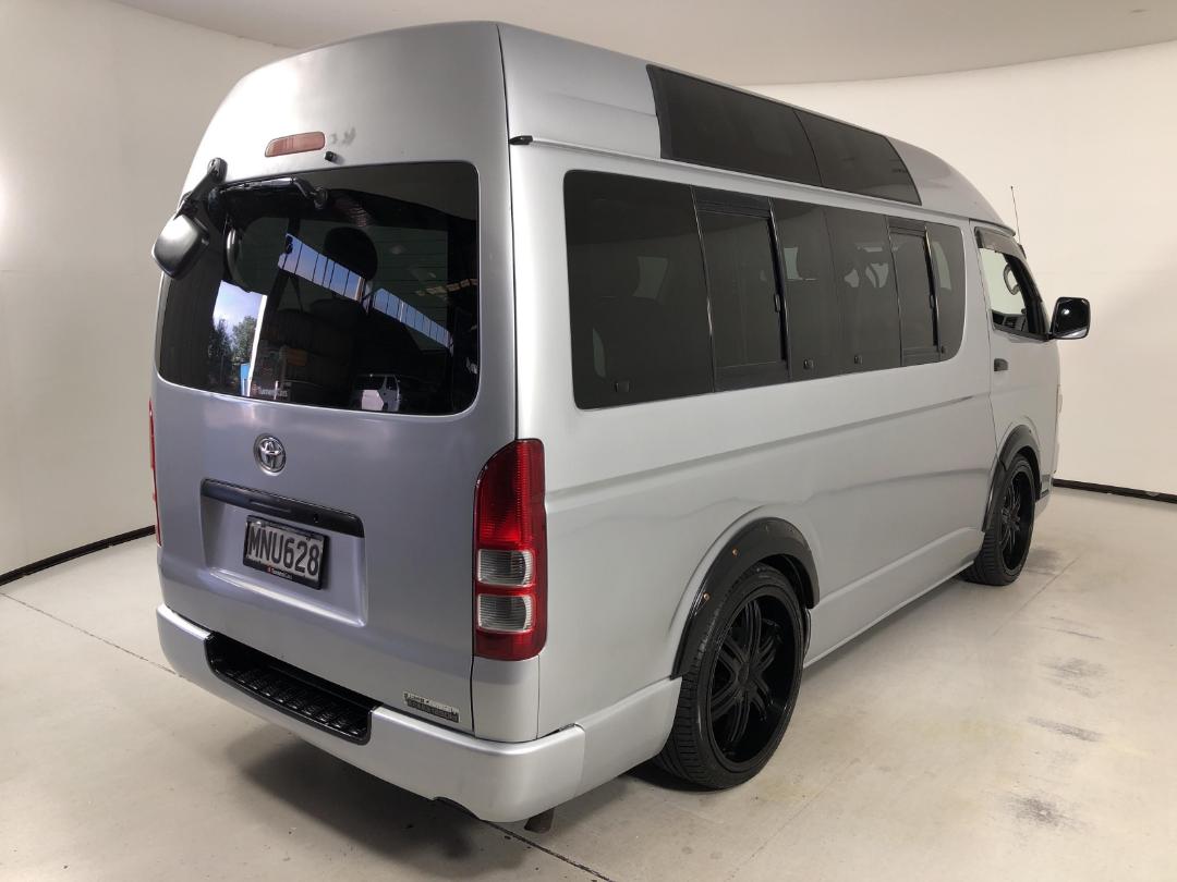 Used Toyota Hiace 2005 | Avalon Drive | at Turners Cars | 25494627 ...