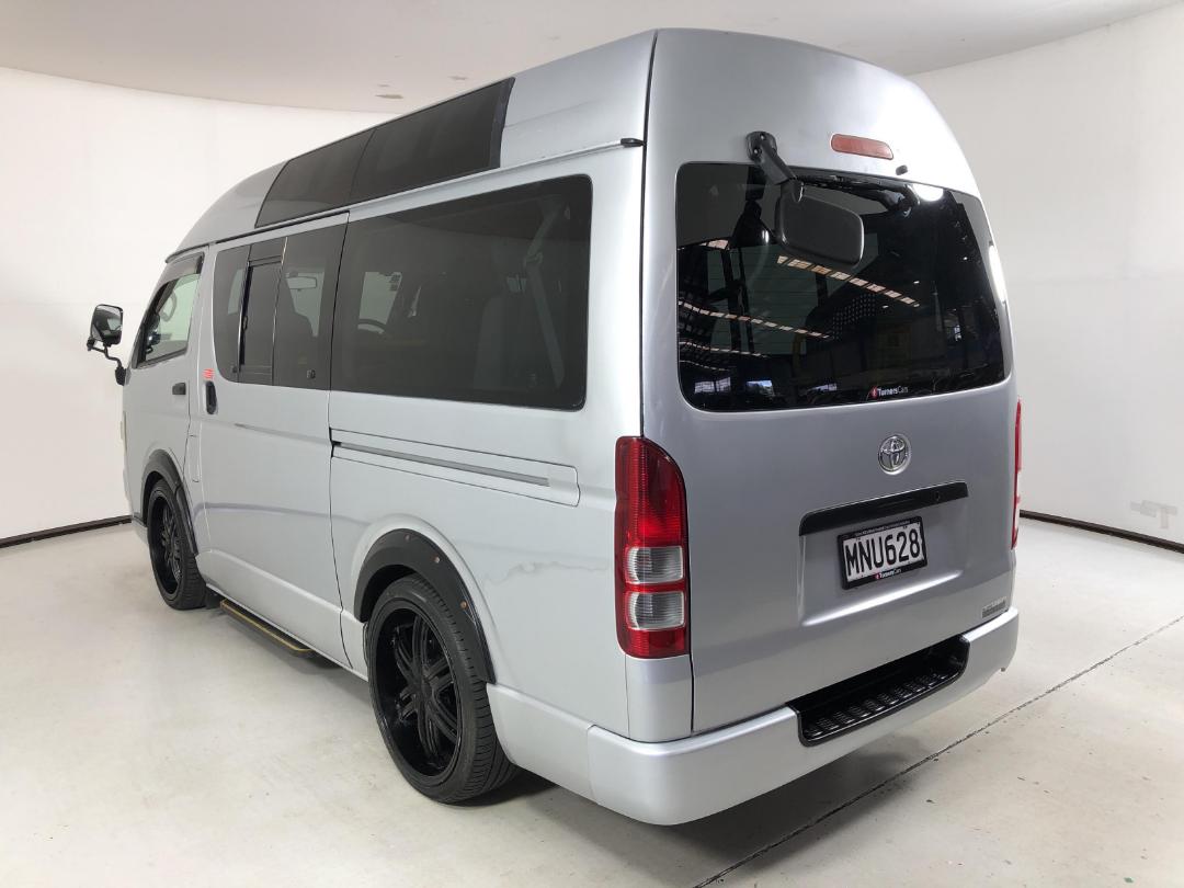Used Toyota Hiace 2005 | Avalon Drive | at Turners Cars | 25494627 ...