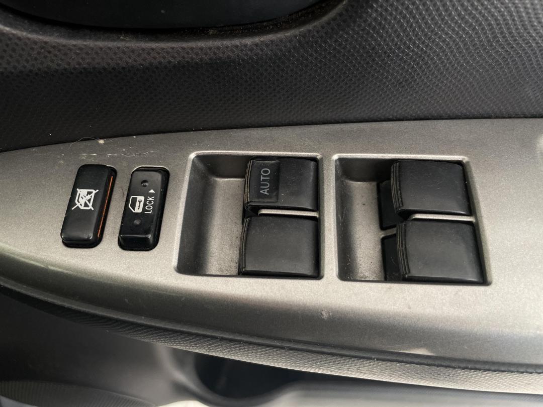 Used Toyota Ractis 2005 | Wellington - Porirua | at Turners Cars ...
