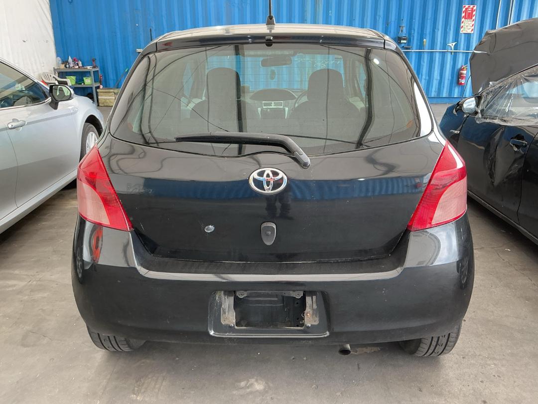 Damaged Toyota Vitz 2005 in Wiri | at Turners Damaged and End Of Life ...
