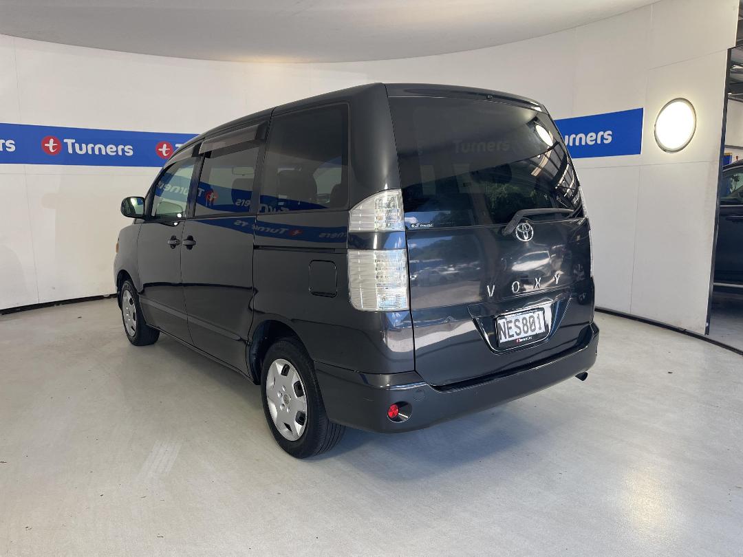 Used Toyota Voxy 2005 | Manukau | at Turners Cars | 27889771 | Turners
