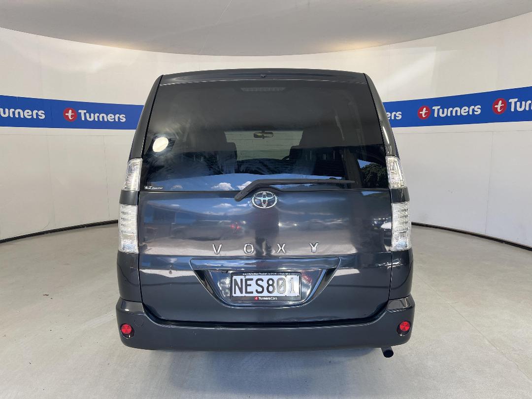 Used Toyota Voxy 2005 | Manukau | at Turners Cars | 27889771 | Turners