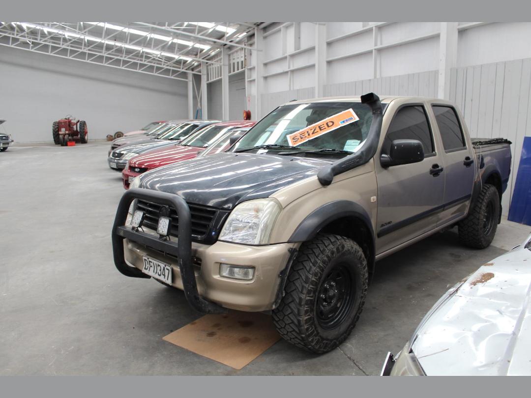 Damaged Holden Rodeo 4X2 LT Crew PU 2006 in Palmerston North - Matipo ...
