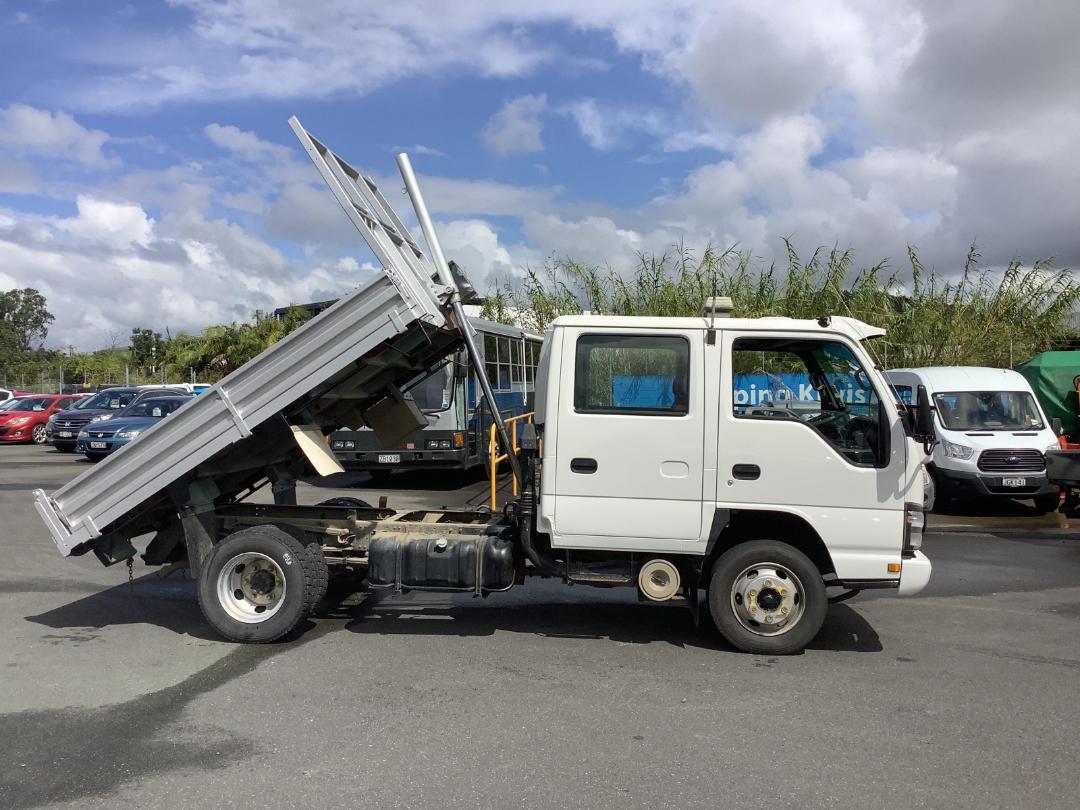Used Isuzu NPR 400 2007 | Turners Trucks & Machinery for Sale ...