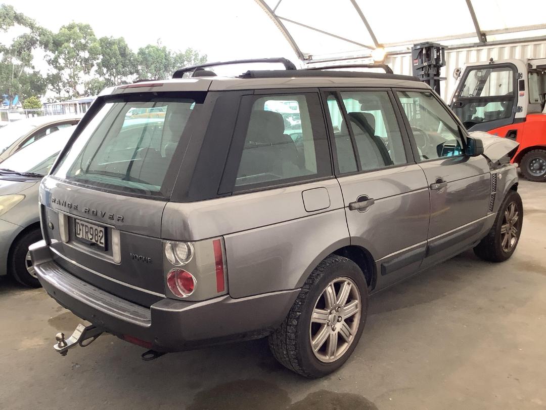 Damaged Land Rover Range Rover SUV 2007 in Christchurch – Bromley | at ...