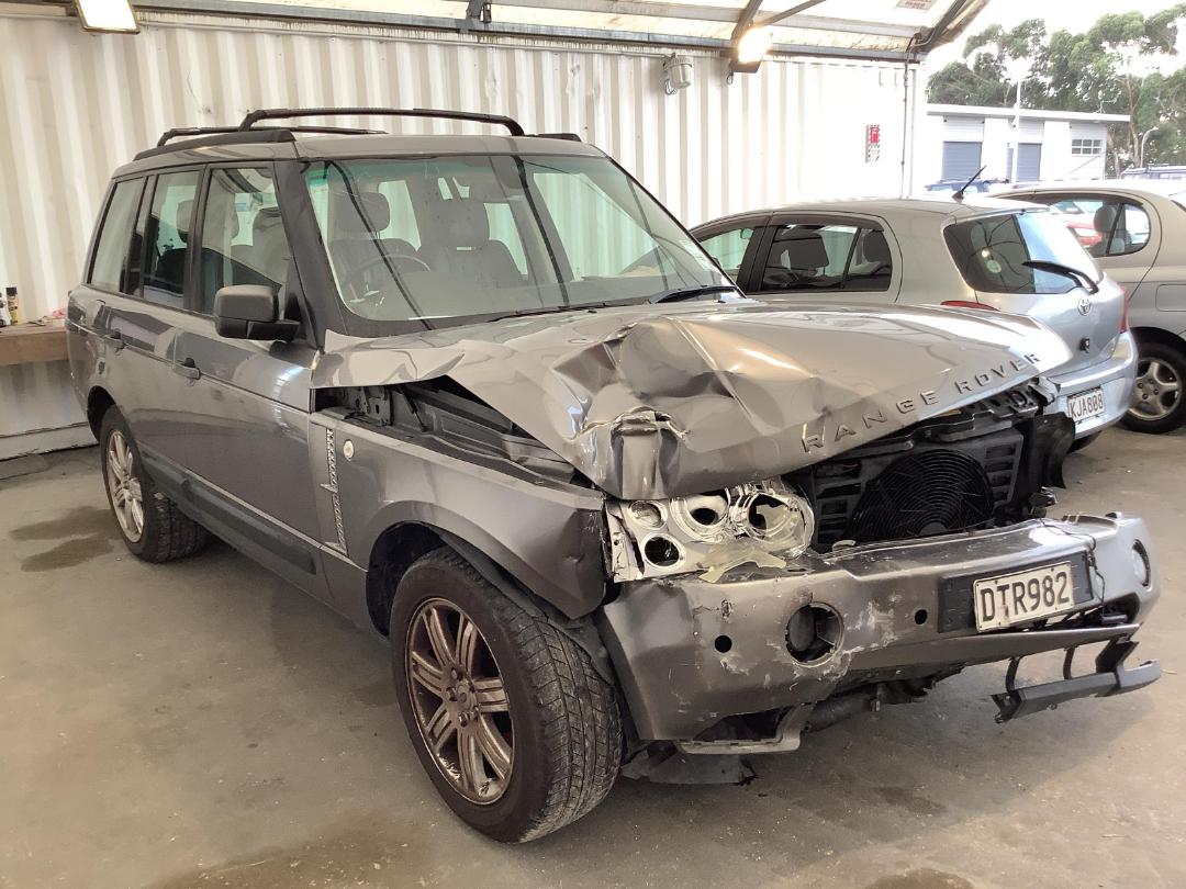 Damaged Land Rover Range Rover SUV 2007 in Christchurch – Bromley | at ...