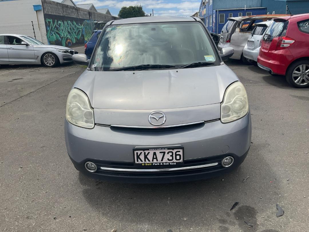 Damaged Mazda Verisa 2007 in Wellington - Seaview | at Turners Damaged ...