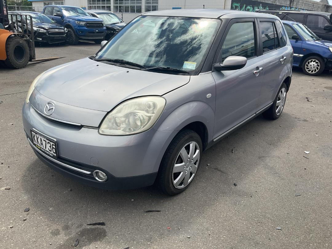 Damaged Mazda Verisa 2007 in Wellington - Seaview | at Turners Damaged ...