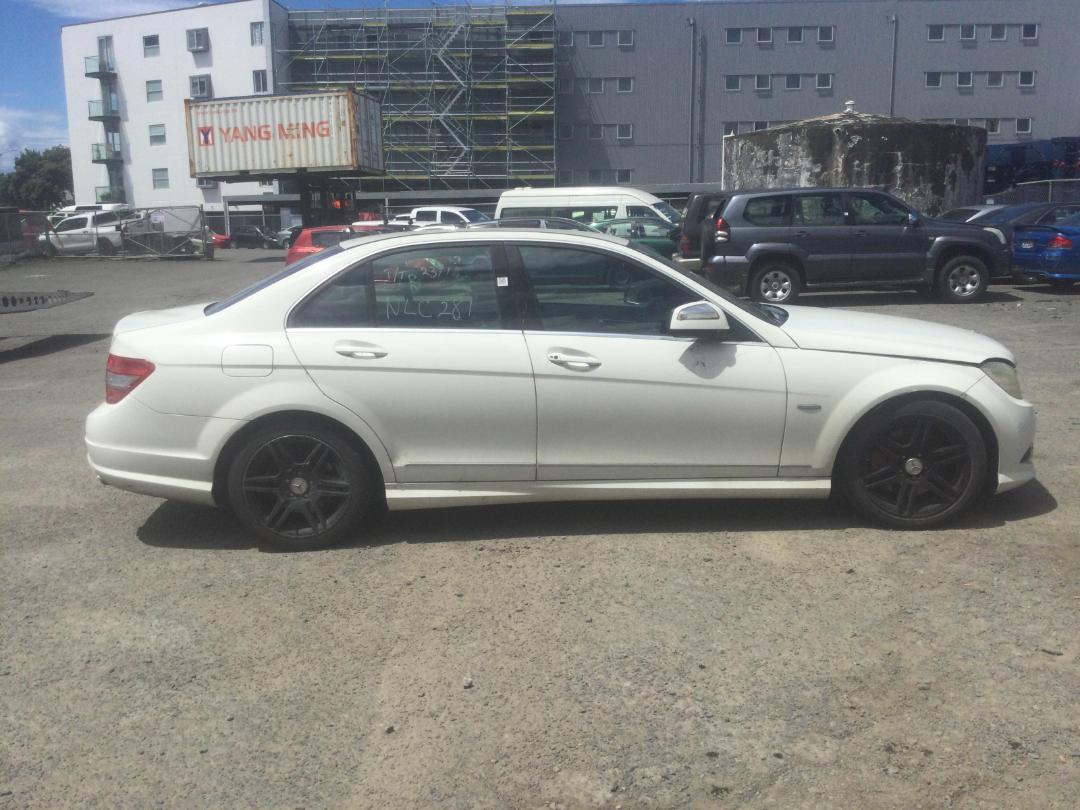 Damaged Mercedes-Benz C300 2007 in Wellington - Seaview | at Turners ...