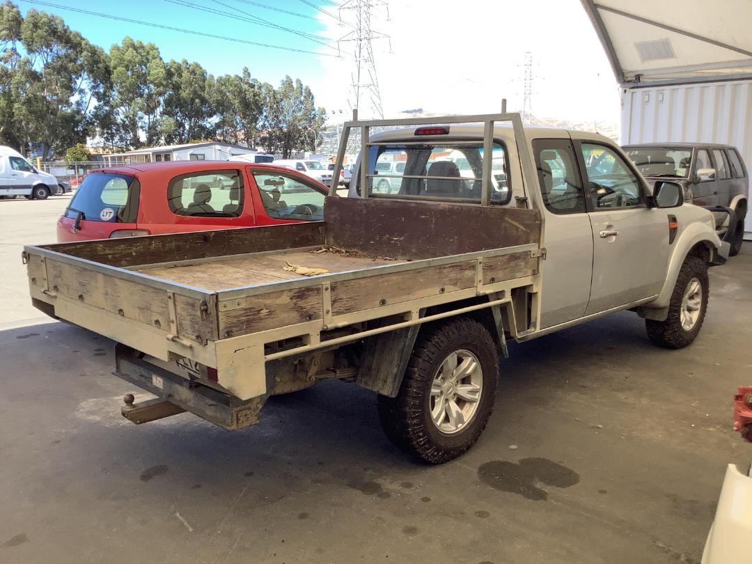 Damaged Ford Ranger TD XLT SUP C/C 2009 in Christchurch – Bromley | at ...