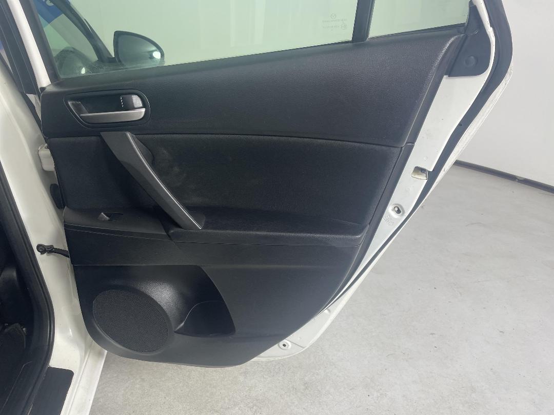 Used Mazda Axela 2009 | Rotorua | at Turners Cars | 27914524 | Turners