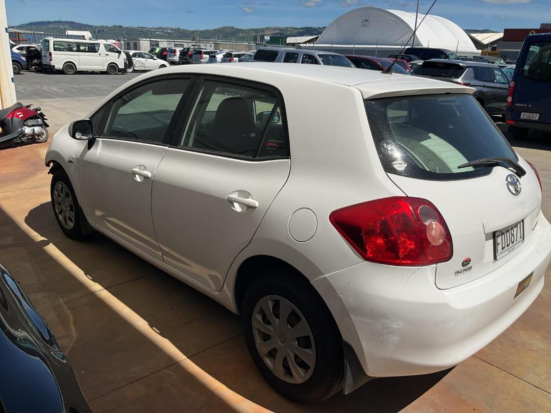 Damaged Toyota Corolla GX 2009 in Wellington - Seaview | at Turners ...