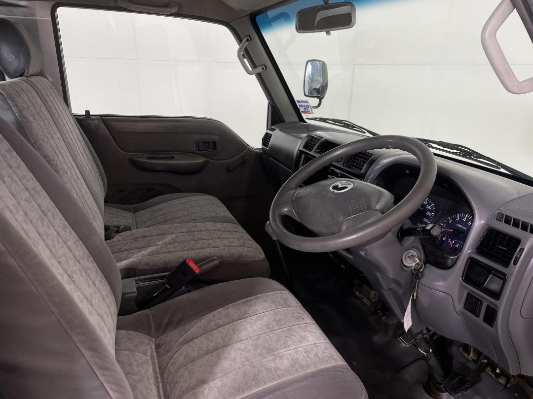 Used Mazda E2000 LWB EGI 2010 | Tauranga | at Turners Cars | 25571493 ...