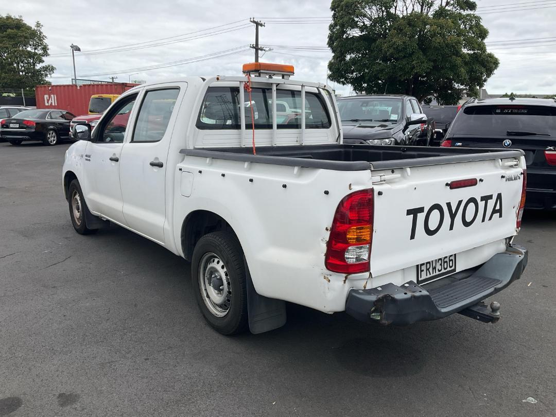 Damaged Toyota Hilux TD DC 2010 in Penrose - Gavin Street | at Turners ...