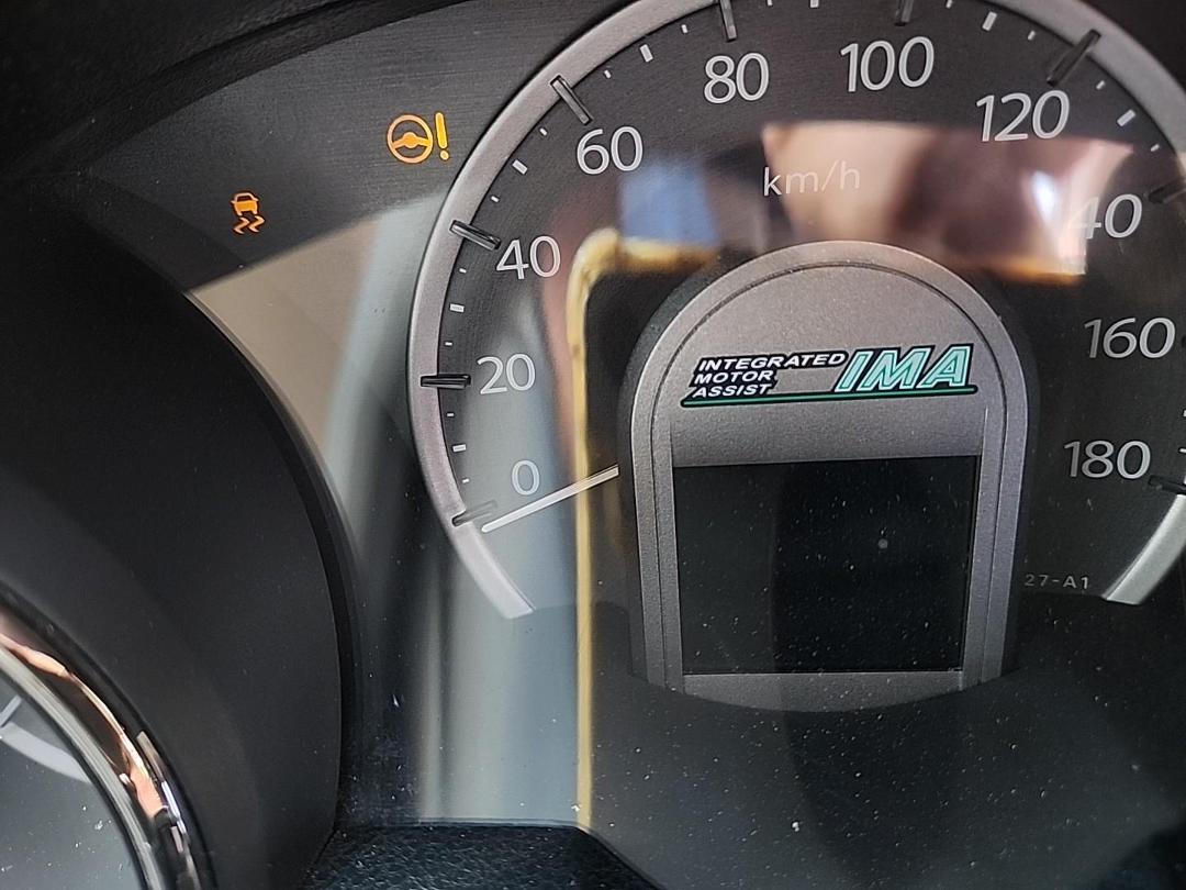 Damaged Honda FIT Shuttle Hybrid 2011 in Palmerston North - Matipo Lane ...