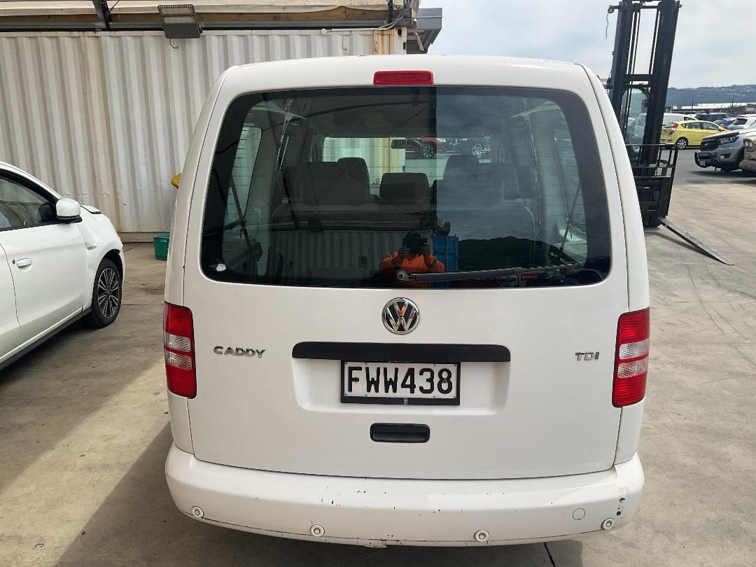 Damaged Volkswagen Caddy Maxi Kombi 2011 in Wellington - Seaview | at ...