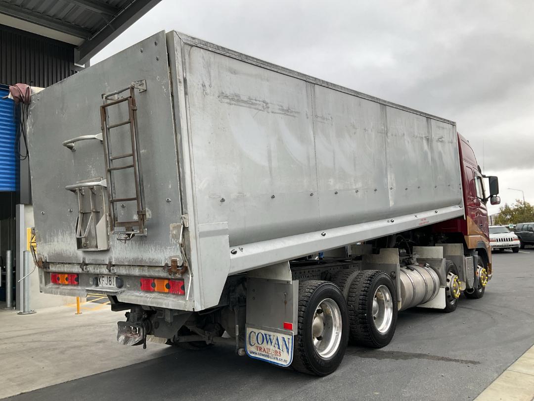 Used Volvo FH 500 2011 | Turners Trucks & Machinery for Sale | 25644507 ...