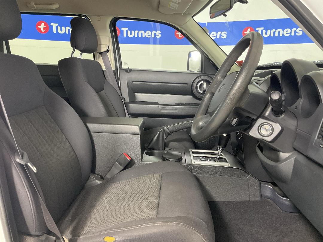 Used Dodge Nitro SE 2012 | Penrose - Great South Road | at Turners Cars ...