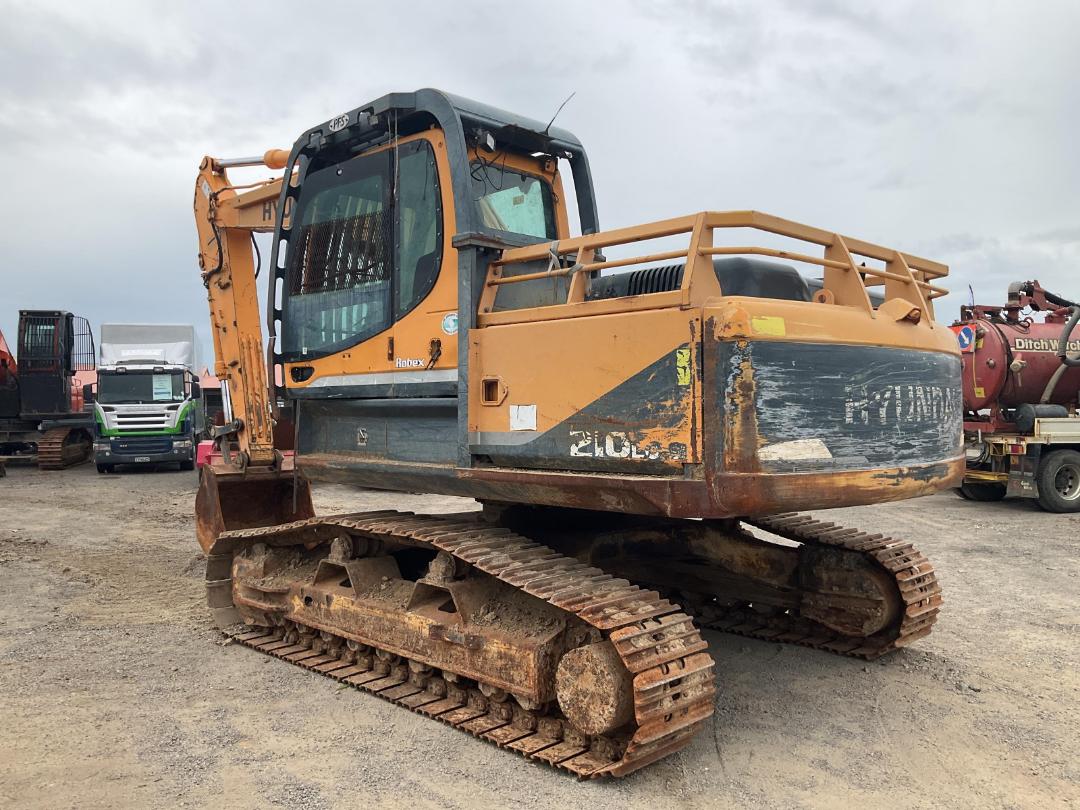 Used Hyundai R210LC-9 2012 | Turners Trucks & Machinery for Sale ...