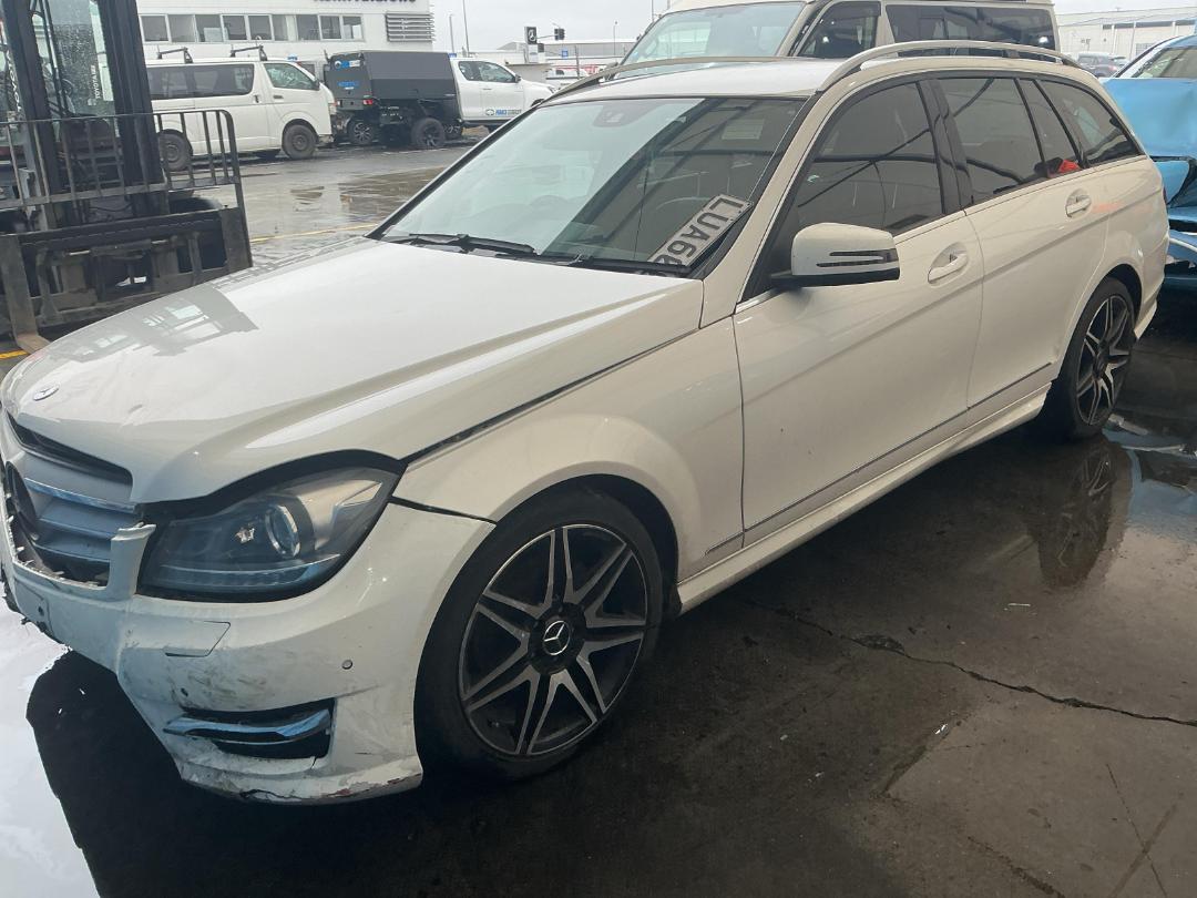Damaged Mercedes-Benz C-Class C200CGI Station Wagon 2012 in Wiri | at ...