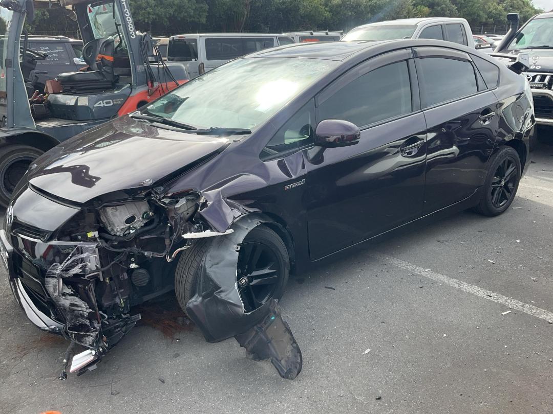 Damaged Toyota Prius Hybrid Synergy Drive 2012 in Wiri | at Turners ...