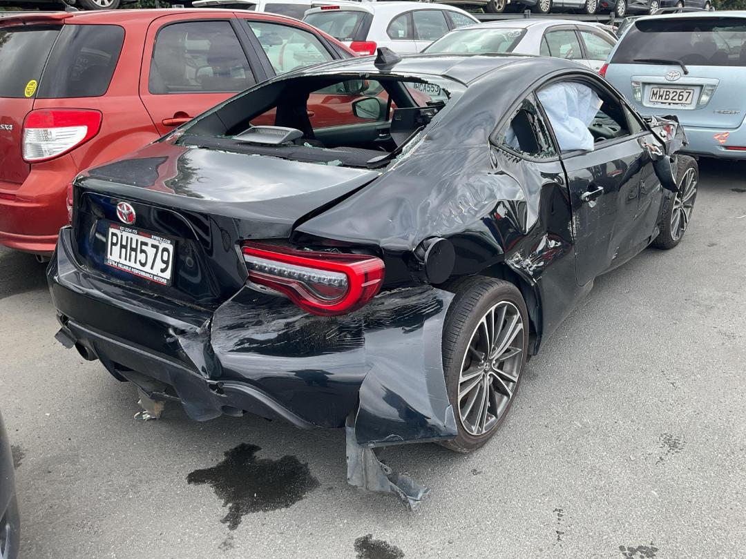 Damaged Toyota 86 2L Petrol 2013 in Wiri | at Turners Damaged and End ...