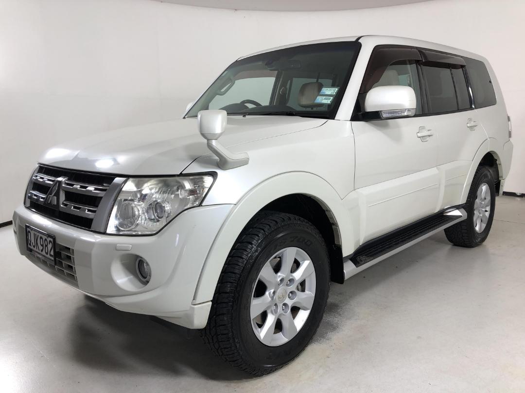 Used Mitsubishi Pajero Exceed 2014 | Avalon Drive | at Turners Cars ...