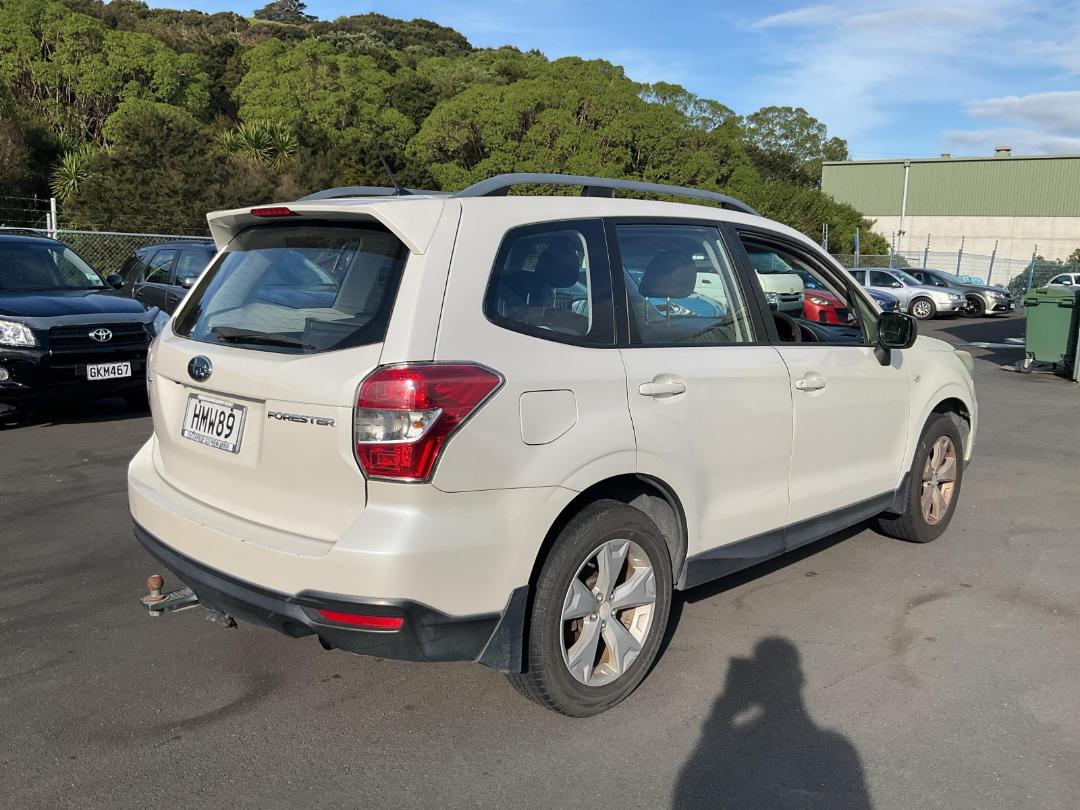Damaged Subaru Forester I 2014 in Penrose - Great South Road | at ...
