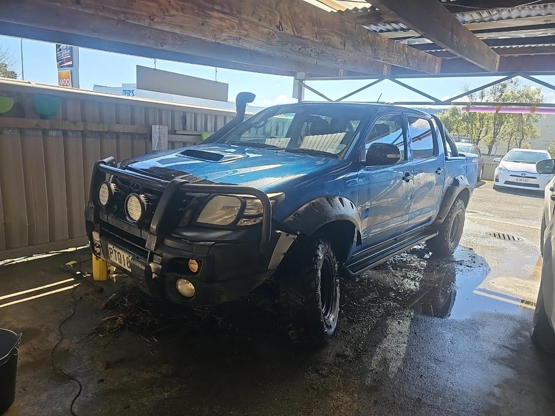 Damaged Toyota Hilux SR5 TD DC 2014 in Napier | at Turners Damaged and ...