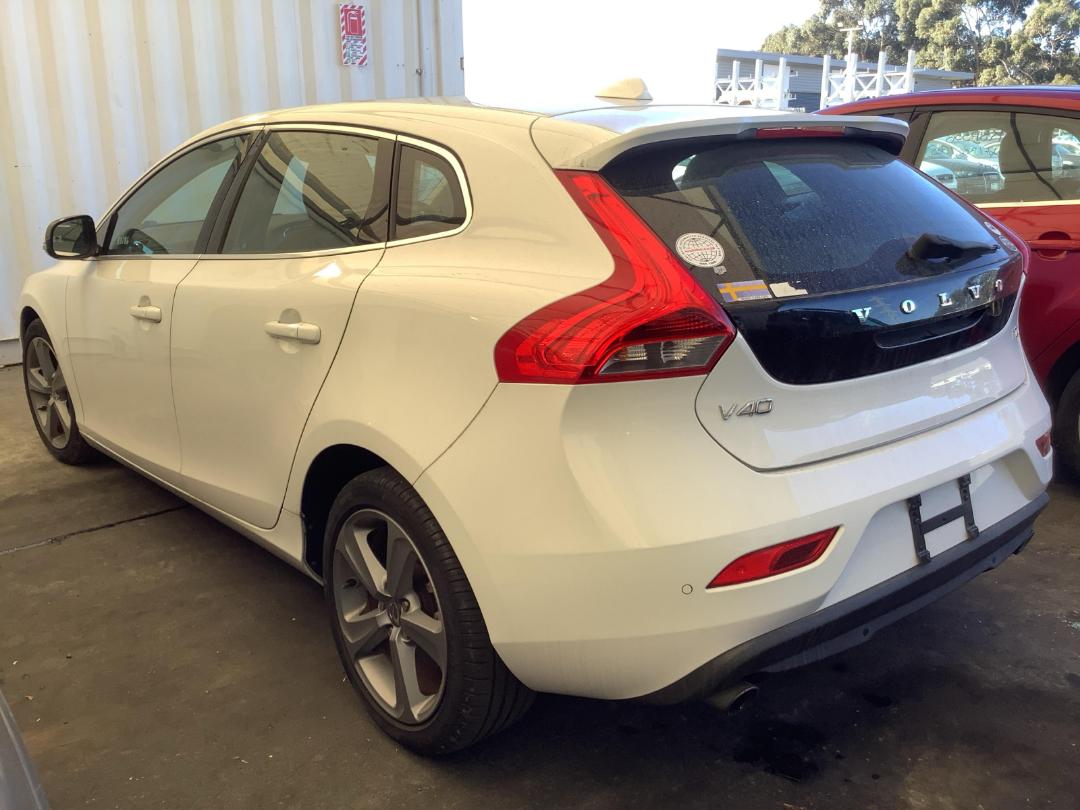 Damaged Volvo V40 T4 2014 in Christchurch – Bromley | at Turners ...