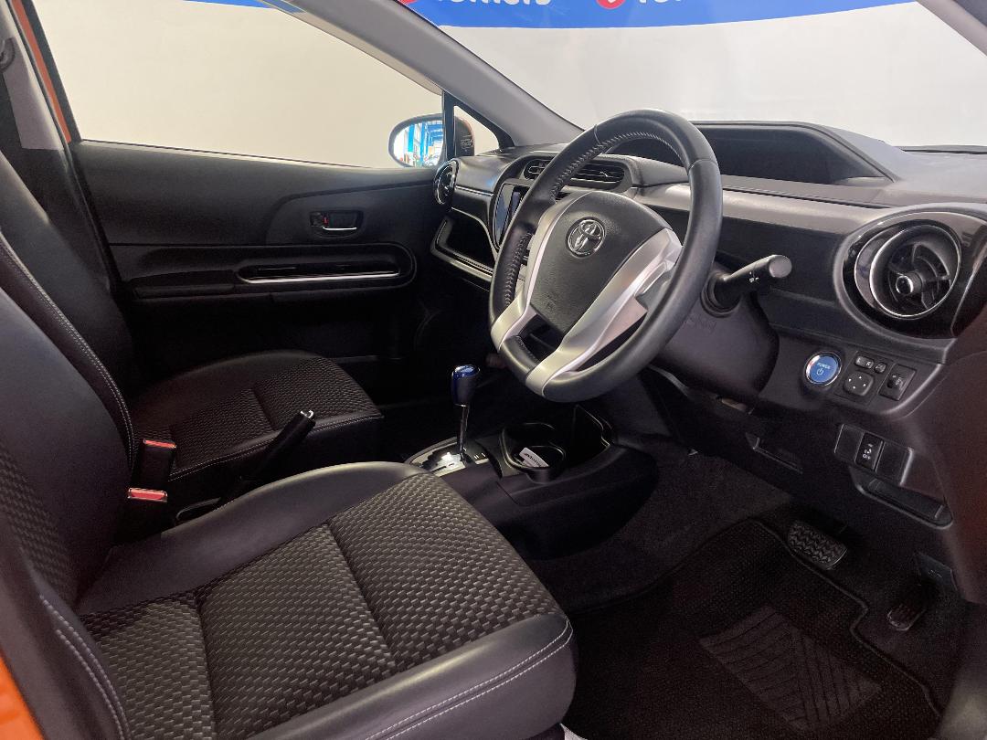 Used Toyota Aqua 2015 | Wellington - Porirua | at Turners Cars ...