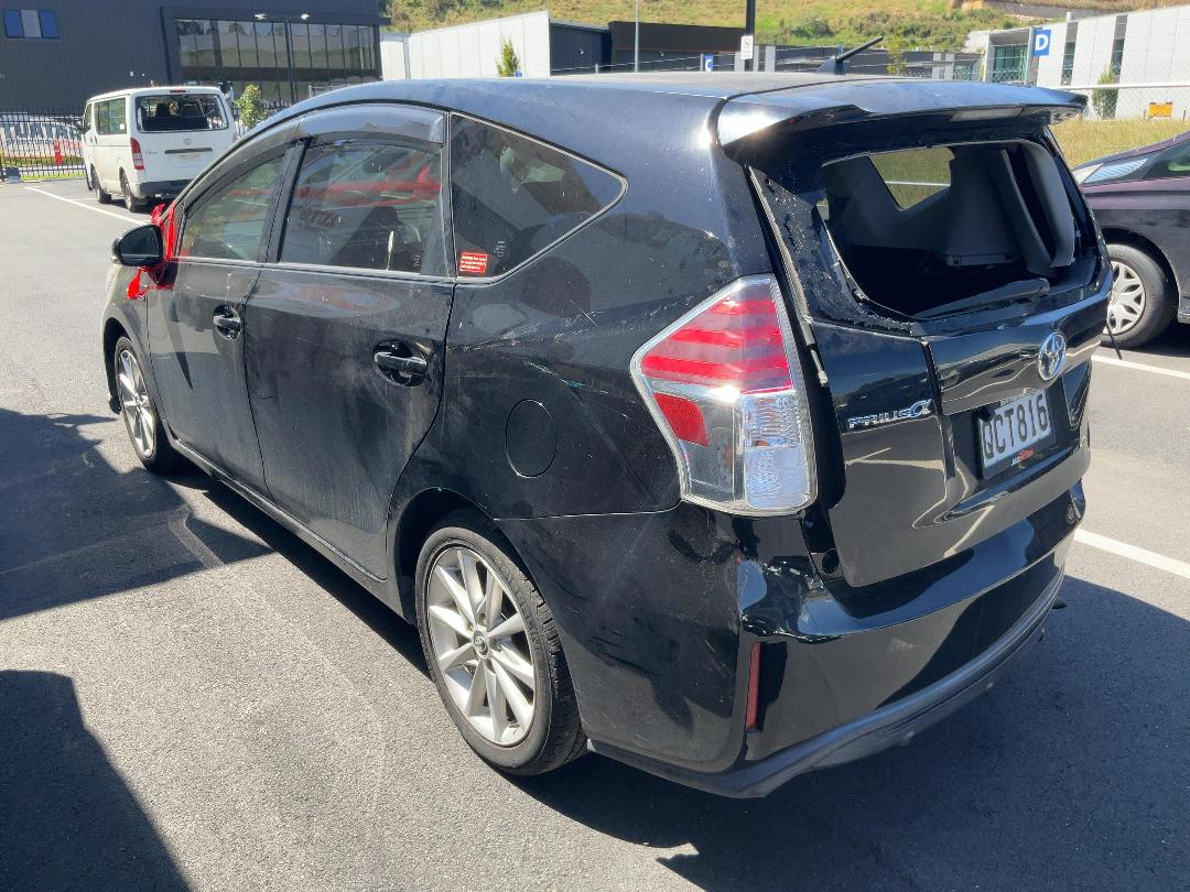 Damaged Toyota Prius Alpha 2015 in Tauranga | at Turners Damaged and ...
