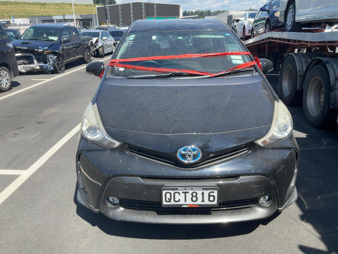 Damaged Toyota Prius Alpha 2015 in Tauranga | at Turners Damaged and ...