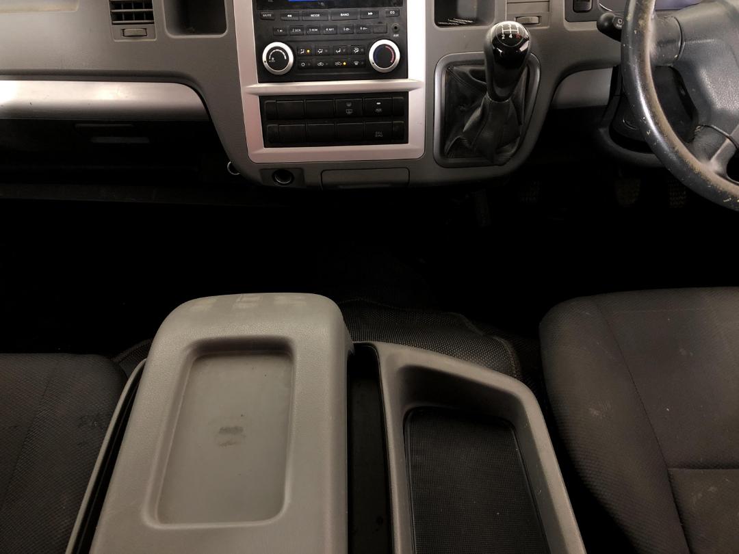 Used Foton View CS2 Transon 2016 | Avalon Drive | at Turners Cars ...