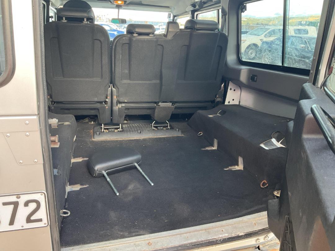 Damaged Land Rover Defender 110 2016 in Wellington - Seaview | at ...