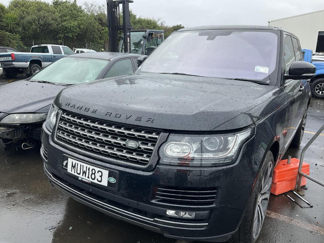 Damaged Land Rover Range Rover V8 Supercharged AB 2016 in Wiri | at ...